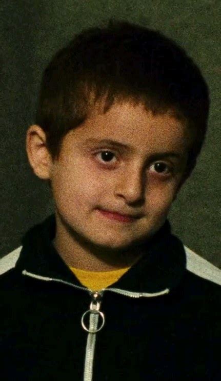 ‎عباس کیارستمی 🌱‎ ‎ 🎬 عباس کیارستمی برشی از فیلم مشقشب ساخته ی