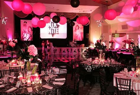 80 Best Sex And The City Images On Pinterest City Cake Anniversary