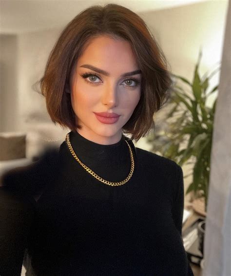 عکس زننده مه لقا جابری در ملاء عام آخرین حاشیه سوپر مدل معروف ایرانی