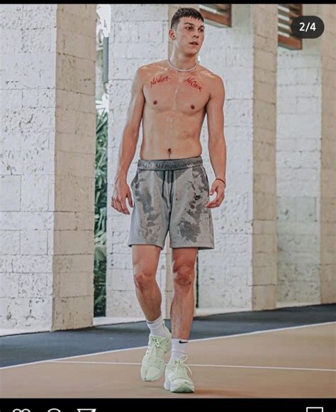 Pin By Brittany Entzminger On Shorts Cute White Guys Tyler Herro