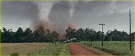 Twister Sequel 2025 Trailer Sue Hughes