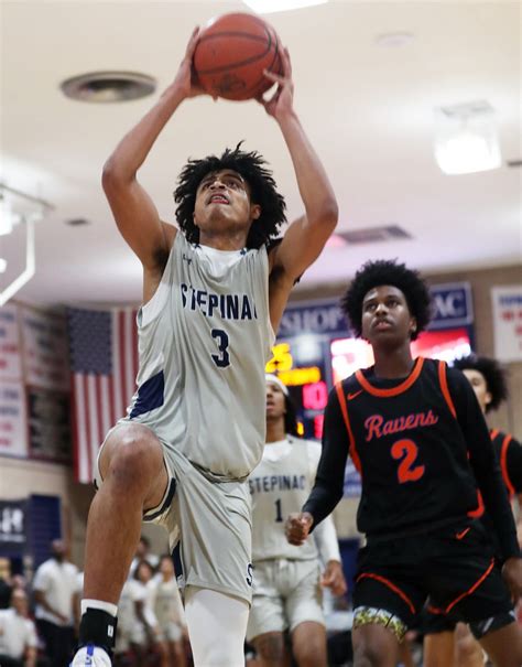 Stepinac Tops St Rays 100 71 In Chsaa Action