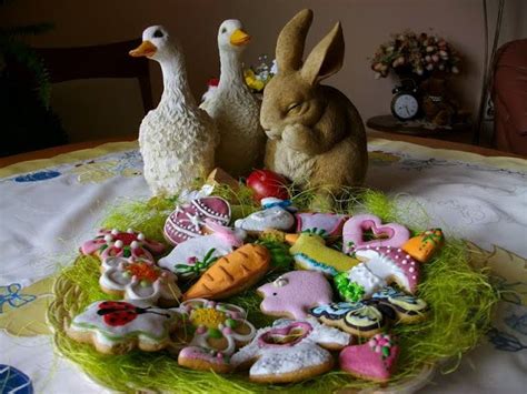 Кулинарни Украсяване на сладки за Великден Outdoor Decor Decor