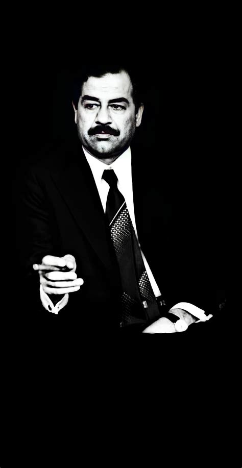 خلفية من خلفيات صدام حسين وهو يدخن سوداء فخمه بجودة عالية 4k