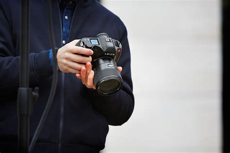 The Leica S3 Brings A Decade Of Improvements With 64mp 4k Digital Trends