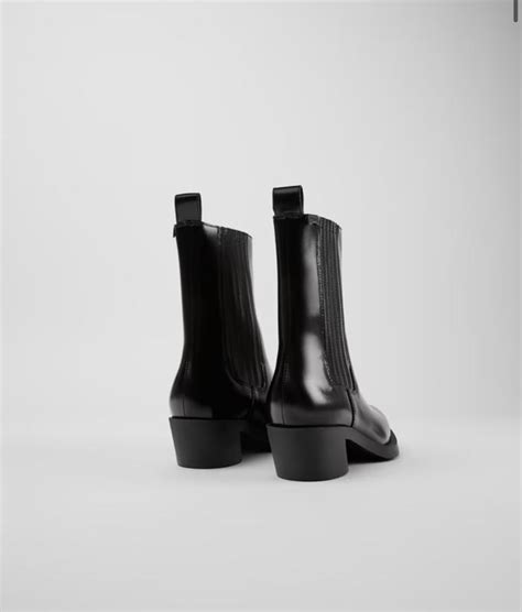 Козаки від Camper — ціна 7000 грн у каталозі Чоботи Купити жіночі речі за доступною ціною на