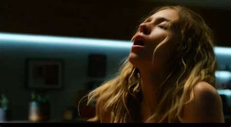 Sydney Sweeney ヌード エロ動画 And セックス流出テープ Xhamster