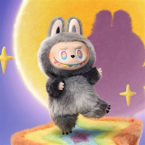 Jual Secret Labubu V3 Big Into Energy Shopee Indonesia