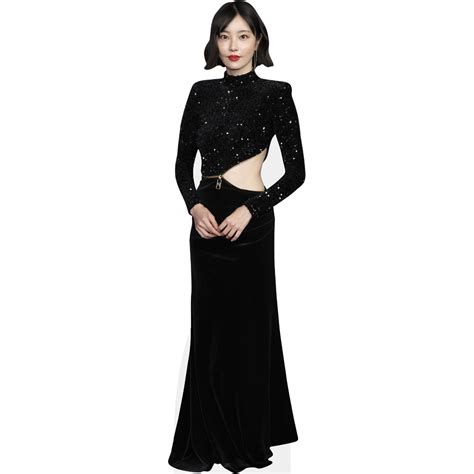 Yuka Kouri Black Dress Silhouette En Carton