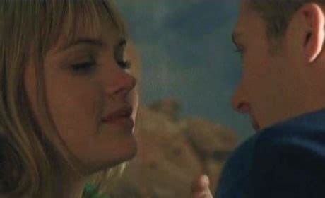 Friday Night Lights Season 1 Episode 17 I Think We Should Have Sex Photos TV Fanatic