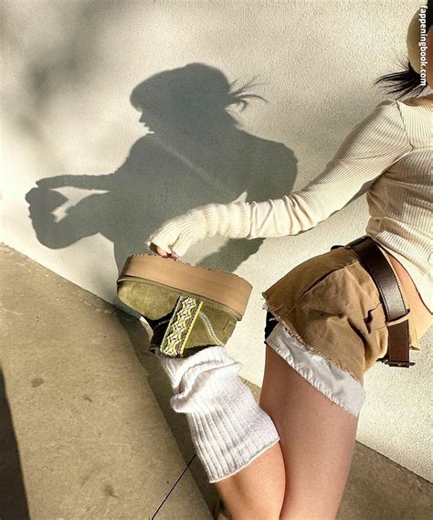 Yu Ling Wu Nude Onlyfans Leaks Fappening Fappeningbook