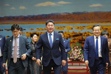 Монгол Улсын Ерөнхийлөгч У Хүрэлсүх БНХАУ ын Ниншя хотон үндэстний Өөртөө засах оронд зочлов