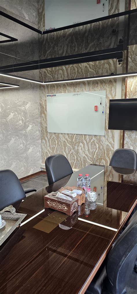 گلس برد دیواری برد های شیشه ای راکسس