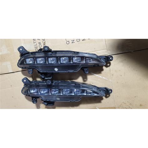 HYUNDAI GENESIS G80 RIGHT LED DAYTIME RUNNING FOG LAMP 2015 2020 92202