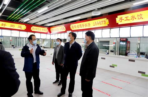 南京市副市长胡万进一行来校调研指导开学工作 金陵科技学院