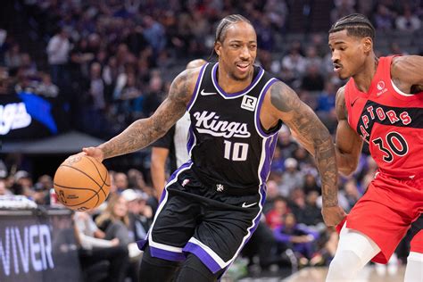 Nba Demar Derozans 27 Points Carry Kings Past Raptors