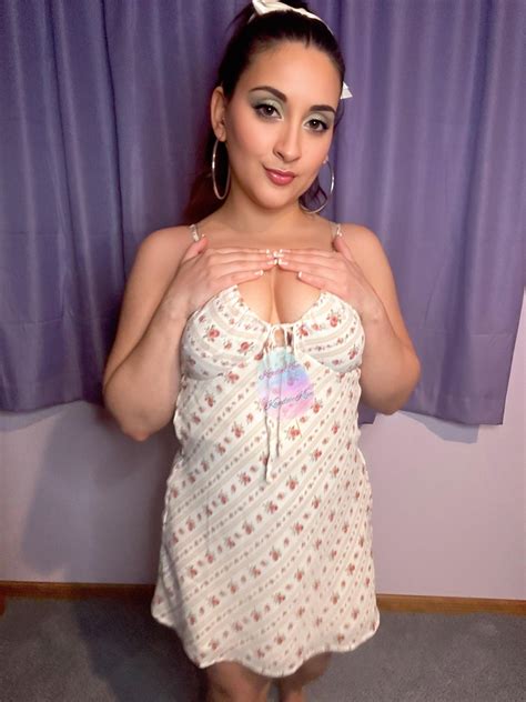 Sundress Season Is Coming R Sfwcleavage