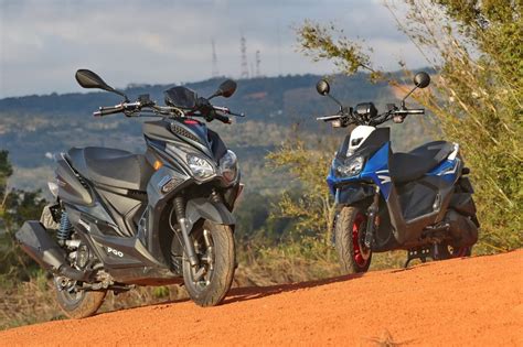 Pgo Alpha Max Naked Vs Yamaha Bws R