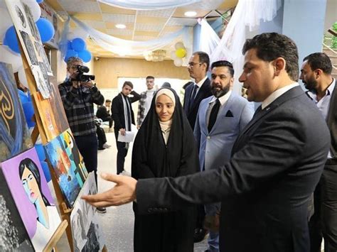 كلية تكنولوجيا المعلومات داخل اروقة الكلية