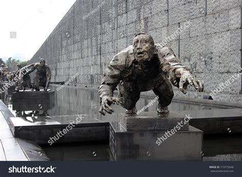 154 Imagens Fotos Stock Objetos 3d E Vetores De Nanjing Massacre