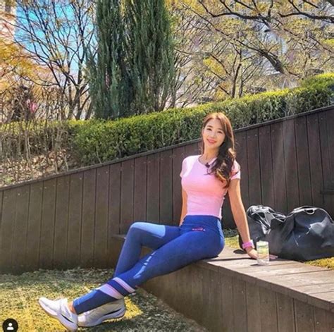 박지혜 아나운서 수영복부터 트레이닝복까지 완벽소화 탄탄 몸매