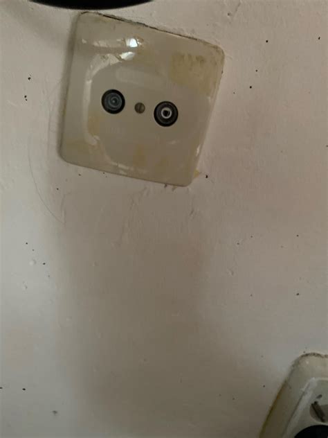 What Is This Socket And What Does It Do R Homenetworking