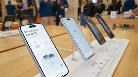 Apple To Adopt System To Improve Texting Between Iphones And Android Devices