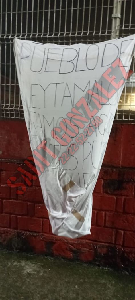 Cuelgan Narcomantas En Ayotoxco Y Otros Municipios Poblanos