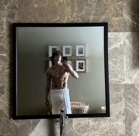 Celebrity Men Onlyfans Guys On Twitter Vinnie Hacker