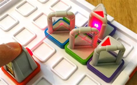 Laser Maze A Delightful Puzzle Game GeekDad