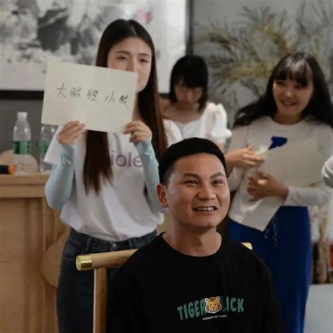 九襄在搞医政教警联谊会来看看当代年轻人的相亲活动好嗨哟 汉源县 协作 青年