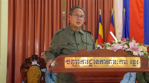 ឯកឧត្តមរដ្ឋមន្ត្រី ថោ ជេដ្ឋា និងលោកជំទាវ ផ្តល់អំណោយជូនបញ្ជាការដ្ឋានការពារកោះឆ្នេរ