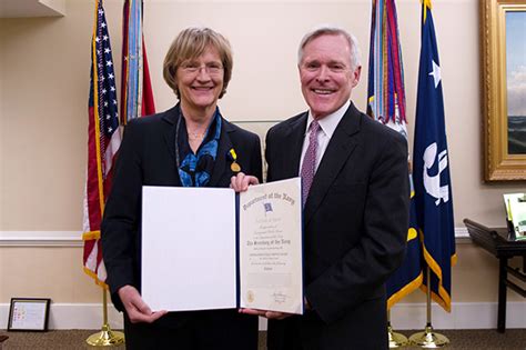 Navy Honors Faust With Award — Harvard Gazette