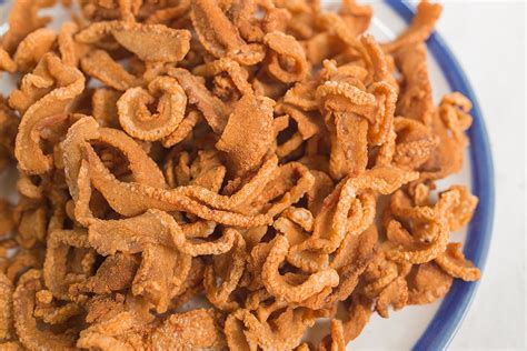 ขายส่ง น้ำพริกหนุ่ม แคบหมู ไส้อั่ว แม่หลวงแอ้ว เชียงใหม่