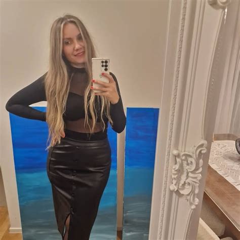 Ines Ines Nedic • Threads Say More