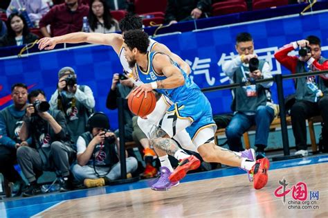 龙年首场“京城德比”鏖战五棵松 北控队2分险胜北京北汽中国网