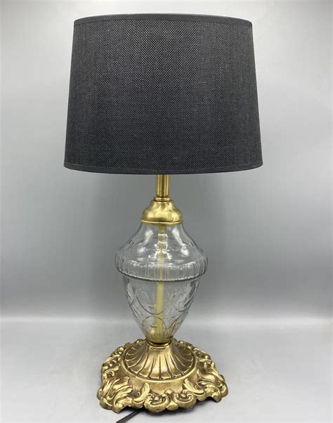 Vintage Tafellamp Van Glas En Brons Klassieke Barok Stijl Lampvoet Gegraveerd Kristal Glas