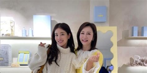 전인화 기은세 “무해한 이 조합 놀랍다“ 시스루 블라우스에 앙고라 카디건 하의실종 니트 스타와 패션