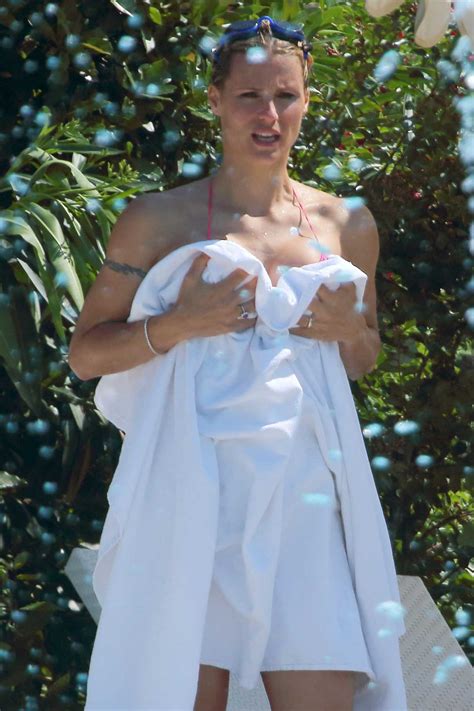 Michelle Hunziker In A Pink Bikini In Milano Marittima 07042019 2