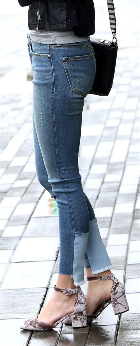 Crushed Velvet Pumps For The Win They Are On Sale Right Now Denim Fashion Everyday Womens