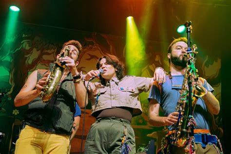 Sammy Rae And The Friends Delight The Majestic