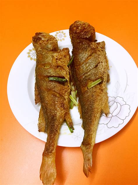 香煎黄花鱼怎么做 香煎黄花鱼的做法 豆果美食