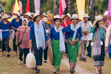 តោះ ទៅលេង ពិធីបុណ្យរដូវរំហើយ នៅទីរួមខេត្តកំពង់ឆ្នាំងទាំងអស់គ្នា Knongsrok