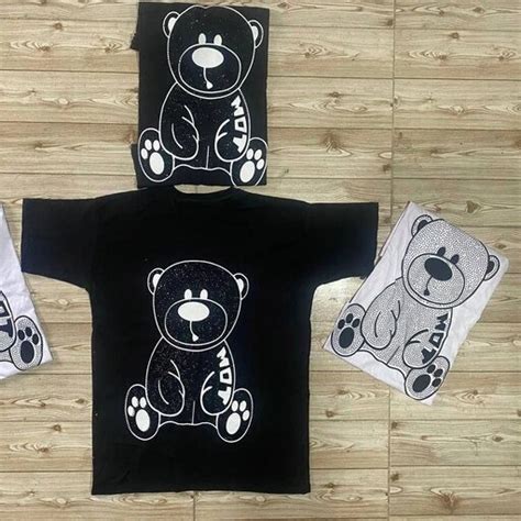 خرید و قیمت تیشرت لش،طرح خرس،در رنگ بندی سفید و مشکی،جنس نخ پنبه،فری