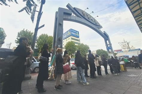 맛집 입소문에 대박 났지만사장님들은 미칠 지경 한국경제