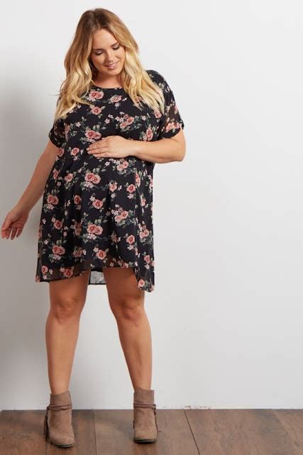 Plus Size Maternity Looks