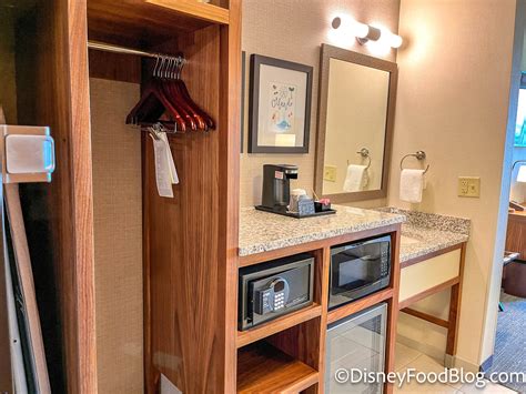 The New Disney World Hotel Room That Comes With Two Free Meals Disney By Mark