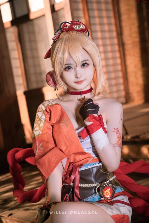Blacqkl 白莉爱吃巧克力 cosplay Yoimiya Genshin Impact photos Cosplaytele