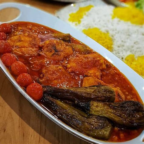 طرز تهیه خورش بادمجان با مرغ مجلسی و بسیار خوشمزه