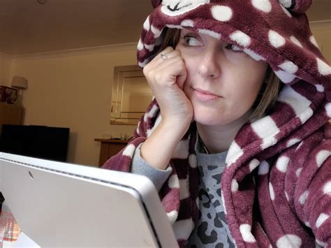 Ask Aunty Fran Episode Relationship Woes Fashion Advice Bog Brushes